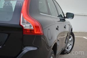 Melns Volvo XC60 2012 Rīga, ar dzinēja tilpumu 2.40 L un nobraukumu 296 tūkst. km par 9450 €, foto 35 vietnē AUTOMOTO.COM.LV