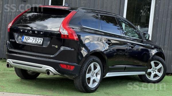 Melns Volvo XC60 2012 Rīga, ar dzinēja tilpumu 2.00 L un nobraukumu 285 tūkst. km par 7250 €, foto 5 vietnē AUTOMOTO.COM.LV