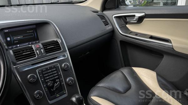 Melns Volvo XC60 2012 Rīga, ar dzinēja tilpumu 2.00 L un nobraukumu 285 tūkst. km par 7250 €, foto 7 vietnē AUTOMOTO.COM.LV