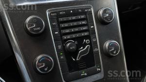 Melns Volvo XC60 2012 Rīga, ar dzinēja tilpumu 2.00 L un nobraukumu 285 tūkst. km par 7250 €, foto 21 vietnē AUTOMOTO.COM.LV