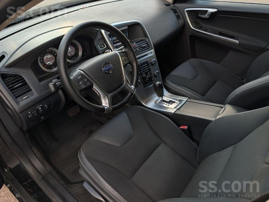 Melns Volvo XC60 2012 Jūrmala, ar dzinēja tilpumu 2.40 L un nobraukumu 0 tūkst. km par 7950 €, foto 8 vietnē AUTOMOTO.COM.LV