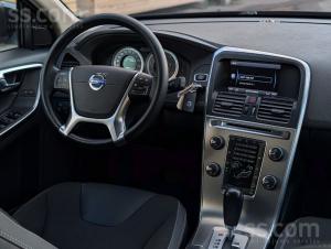 Melns Volvo XC60 2012 Jūrmala, ar dzinēja tilpumu 2.40 L un nobraukumu 0 tūkst. km par 7950 €, foto 12 vietnē AUTOMOTO.COM.LV