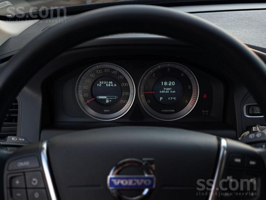 Melns Volvo XC60 2012 Jūrmala, ar dzinēja tilpumu 2.40 L un nobraukumu 0 tūkst. km par 7950 €, foto 13 vietnē AUTOMOTO.COM.LV