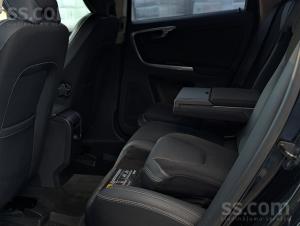 Melns Volvo XC60 2012 Jūrmala, ar dzinēja tilpumu 2.40 L un nobraukumu 0 tūkst. km par 7950 €, foto 16 vietnē AUTOMOTO.COM.LV