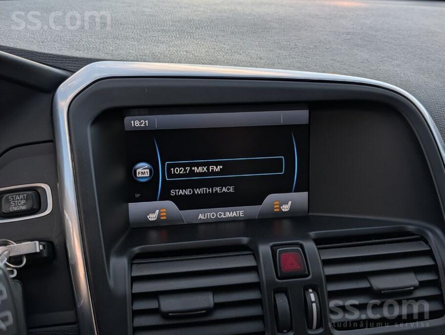 Melns Volvo XC60 2012 Jūrmala, ar dzinēja tilpumu 2.40 L un nobraukumu 0 tūkst. km par 7950 €, foto 20 vietnē AUTOMOTO.COM.LV