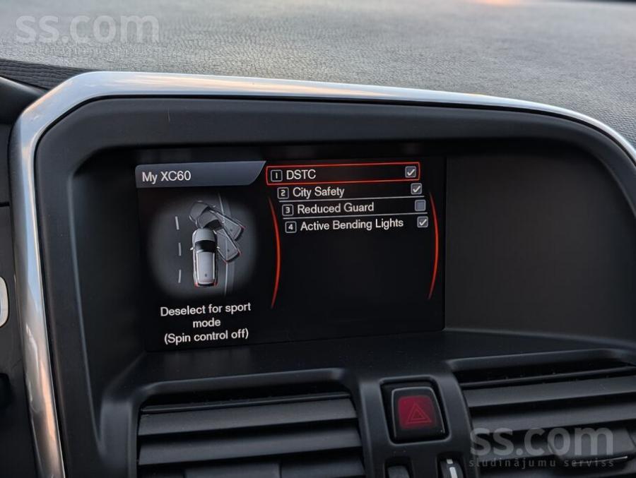 Melns Volvo XC60 2012 Jūrmala, ar dzinēja tilpumu 2.40 L un nobraukumu 0 tūkst. km par 7950 €, foto 23 vietnē AUTOMOTO.COM.LV