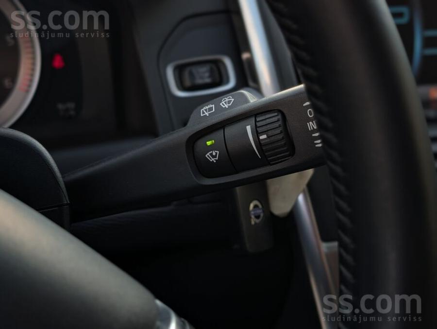 Melns Volvo XC60 2012 Jūrmala, ar dzinēja tilpumu 2.40 L un nobraukumu 0 tūkst. km par 7950 €, foto 27 vietnē AUTOMOTO.COM.LV