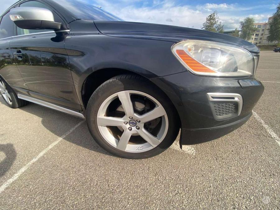 Melns Volvo XC60 2012 Šauļi, ar dzinēja tilpumu 2.40 L un nobraukumu 286 tūkst. km par 12500 €, foto 5 vietnē AUTOMOTO.COM.LV