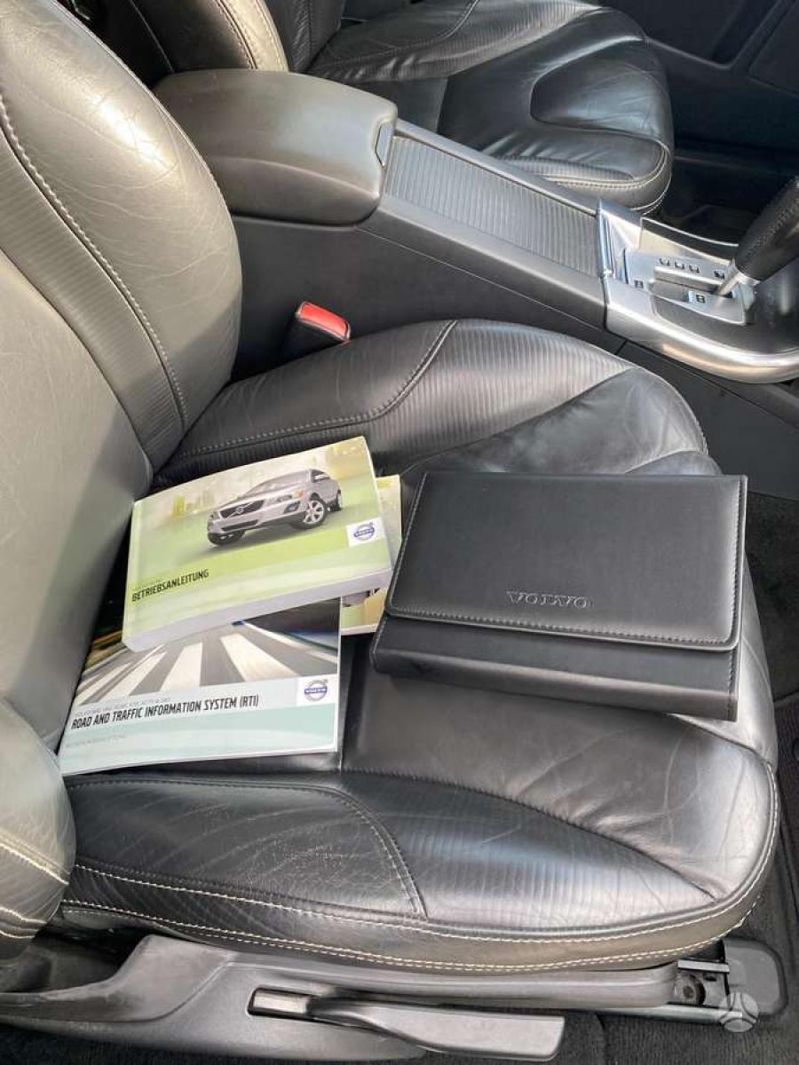 Melns Volvo XC60 2012 Šauļi, ar dzinēja tilpumu 2.40 L un nobraukumu 286 tūkst. km par 12500 €, foto 12 vietnē AUTOMOTO.COM.LV