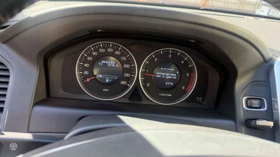Black Volvo XC60 2012 in Vilnius, with an engine capacity of 1.98 L and mileage of 466 thousand km for 5800 €, photo 10 on AUTOMOTO.COM.LV