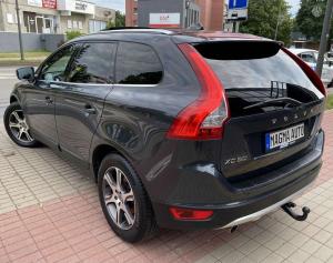Black Volvo XC60 2012 in Marijampole, with an engine capacity of 2.40 L and mileage of 245 thousand km for 11450 €, photo 5 on AUTOMOTO.COM.LV