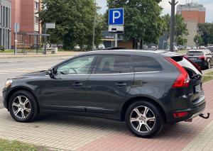 Black Volvo XC60 2012 in Marijampole, with an engine capacity of 2.40 L and mileage of 245 thousand km for 11450 €, photo 17 on AUTOMOTO.COM.LV