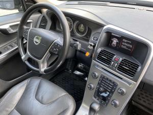 Black Volvo XC60 2012 in Marijampole, with an engine capacity of 2.40 L and mileage of 245 thousand km for 11450 €, photo 28 on AUTOMOTO.COM.LV