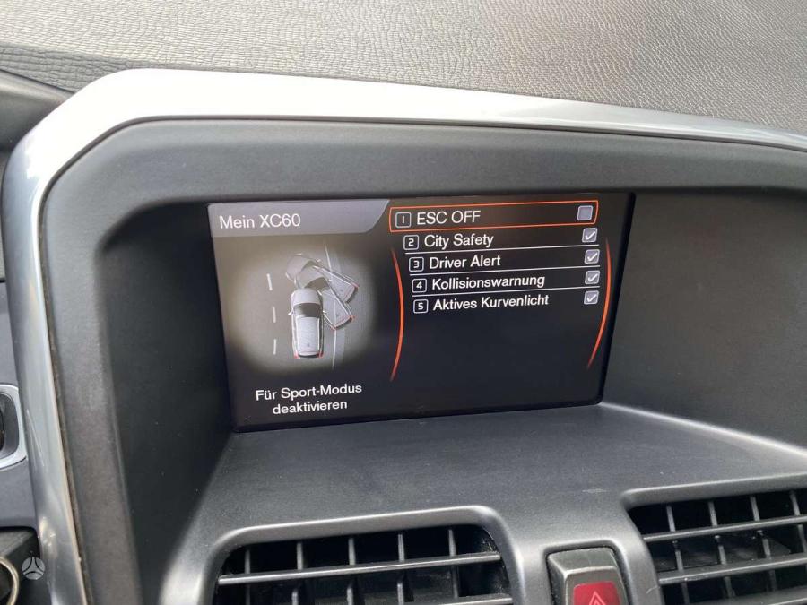 Black Volvo XC60 2012 in Marijampole, with an engine capacity of 2.40 L and mileage of 245 thousand km for 11450 €, photo 34 on AUTOMOTO.COM.LV