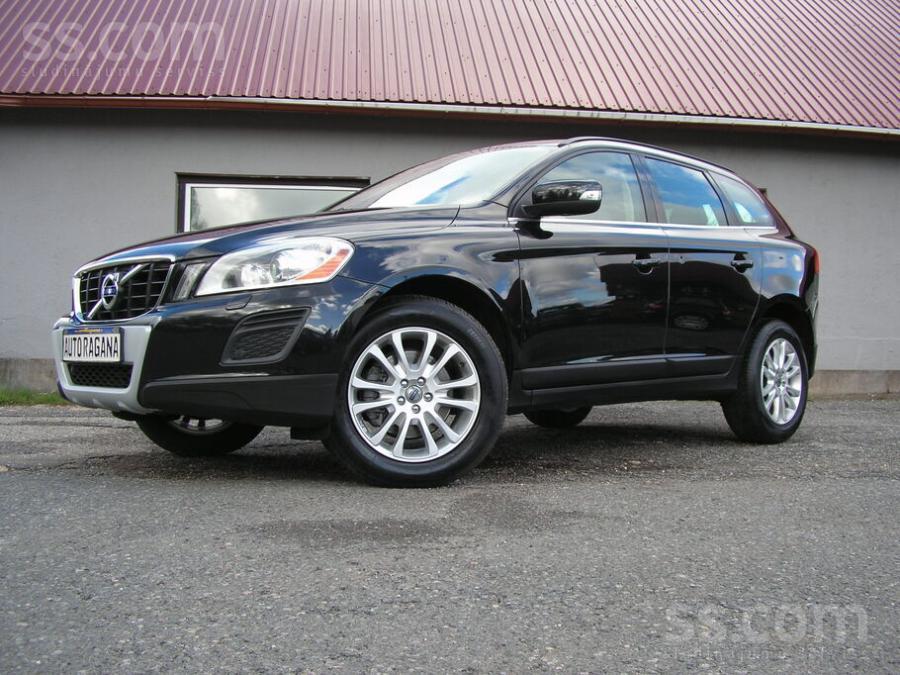 Black Volvo XC60 2012 in Riga, with an engine capacity of 2.00 L and mileage of 0 thousand km for 10750 €, photo 3 on AUTOMOTO.COM.LV