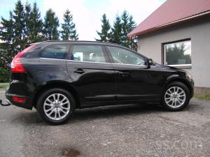 Black Volvo XC60 2012 in Riga, with an engine capacity of 2.00 L and mileage of 0 thousand km for 10750 €, photo 4 on AUTOMOTO.COM.LV