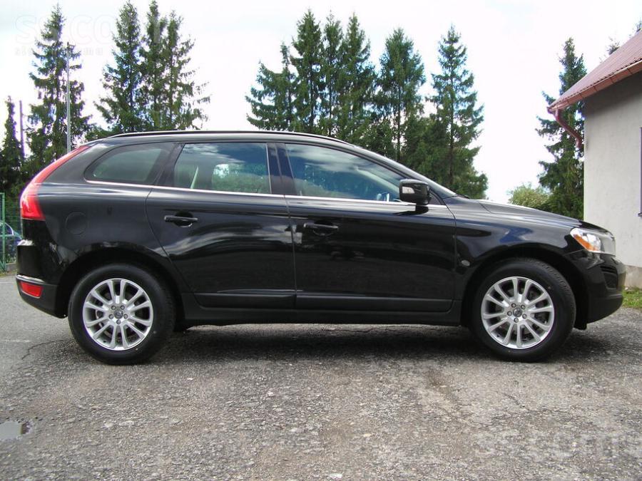 Black Volvo XC60 2012 in Riga, with an engine capacity of 2.00 L and mileage of 0 thousand km for 10750 €, photo 8 on AUTOMOTO.COM.LV