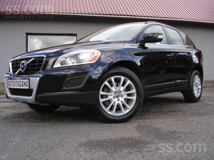 Black Volvo XC60 2012 in Riga, with an engine capacity of 2.00 L and mileage of 0 thousand km for 10750 €, photo 10 on AUTOMOTO.COM.LV
