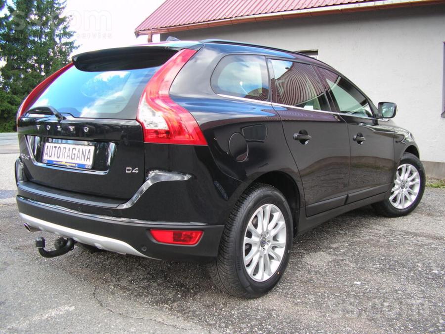 Black Volvo XC60 2012 in Riga, with an engine capacity of 2.00 L and mileage of 0 thousand km for 10750 €, photo 11 on AUTOMOTO.COM.LV