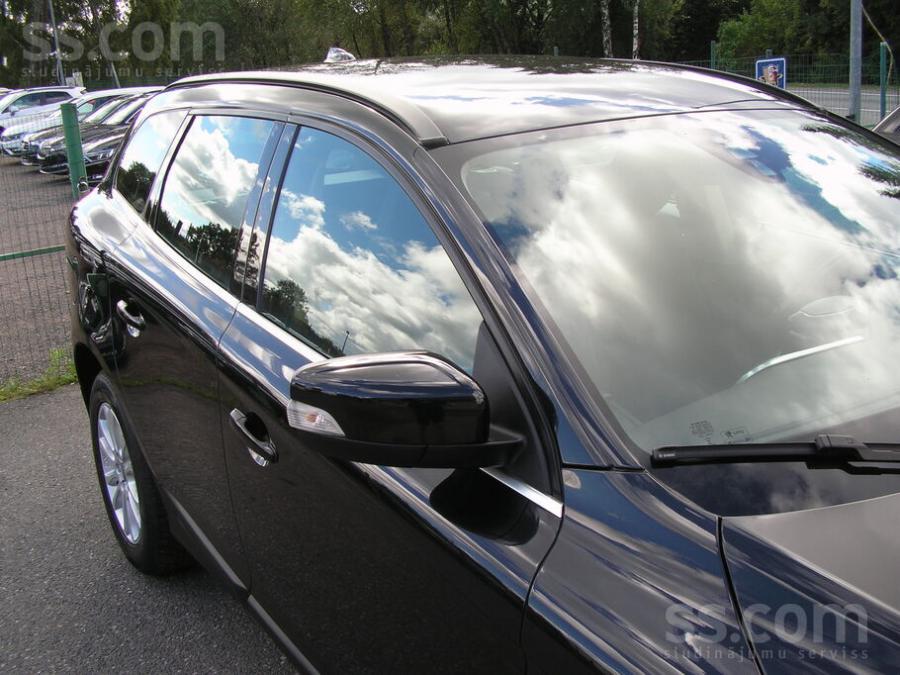 Black Volvo XC60 2012 in Riga, with an engine capacity of 2.00 L and mileage of 0 thousand km for 10750 €, photo 12 on AUTOMOTO.COM.LV