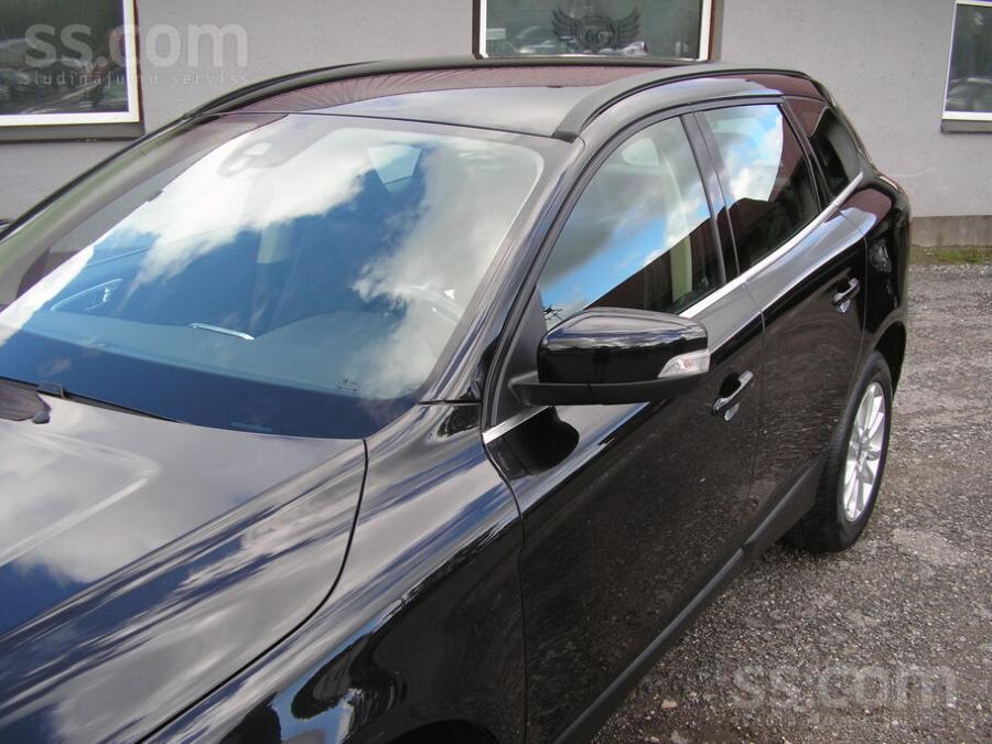Black Volvo XC60 2012 in Riga, with an engine capacity of 2.00 L and mileage of 0 thousand km for 10750 €, photo 14 on AUTOMOTO.COM.LV