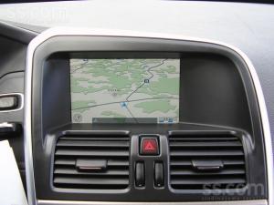 Black Volvo XC60 2012 in Riga, with an engine capacity of 2.00 L and mileage of 0 thousand km for 10750 €, photo 17 on AUTOMOTO.COM.LV