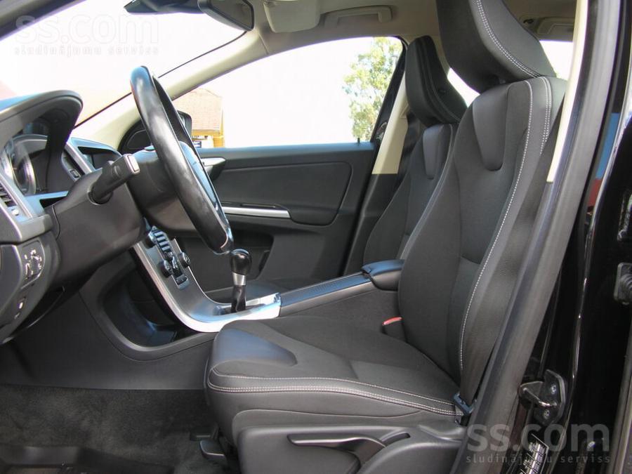 Black Volvo XC60 2012 in Riga, with an engine capacity of 2.00 L and mileage of 0 thousand km for 10750 €, photo 20 on AUTOMOTO.COM.LV