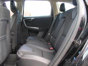 Black Volvo XC60 2012 in Riga, with an engine capacity of 2.00 L and mileage of 0 thousand km for 10750 €, photo 21 on AUTOMOTO.COM.LV