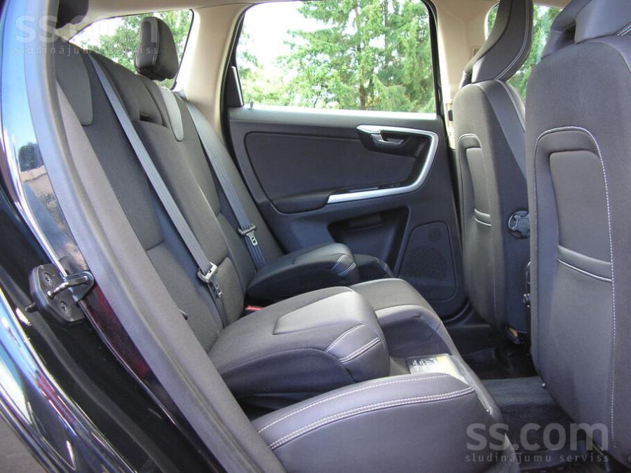 Black Volvo XC60 2012 in Riga, with an engine capacity of 2.00 L and mileage of 0 thousand km for 10750 €, photo 26 on AUTOMOTO.COM.LV