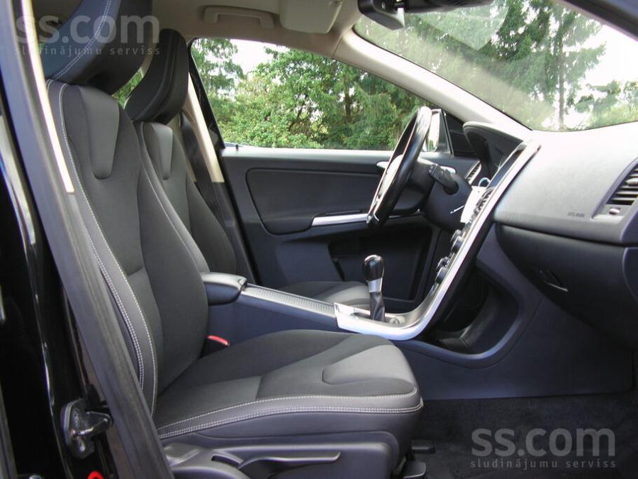 Black Volvo XC60 2012 in Riga, with an engine capacity of 2.00 L and mileage of 0 thousand km for 10750 €, photo 27 on AUTOMOTO.COM.LV