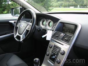 Black Volvo XC60 2012 in Riga, with an engine capacity of 2.00 L and mileage of 0 thousand km for 10750 €, photo 28 on AUTOMOTO.COM.LV