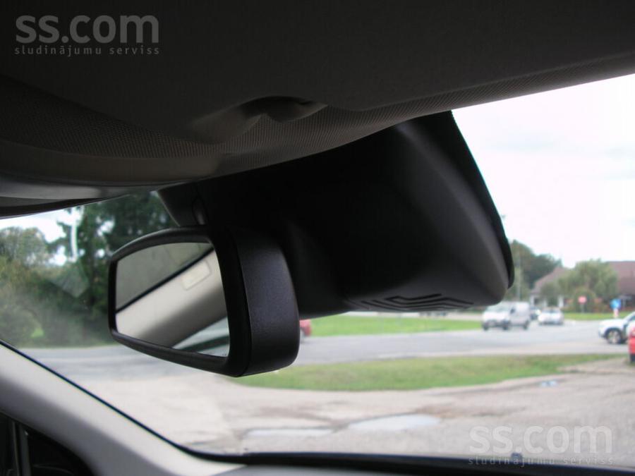 Black Volvo XC60 2012 in Riga, with an engine capacity of 2.00 L and mileage of 0 thousand km for 10750 €, photo 29 on AUTOMOTO.COM.LV