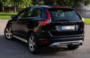 Black Volvo XC60 2012 in Valmiera, with an engine capacity of 2.40 L and mileage of 273 thousand km for 9900 €, photo 5 on AUTOMOTO.COM.LV