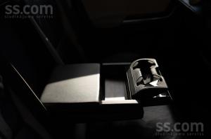 Black Volvo XC60 2012 in Valmiera, with an engine capacity of 2.40 L and mileage of 273 thousand km for 9900 €, photo 19 on AUTOMOTO.COM.LV