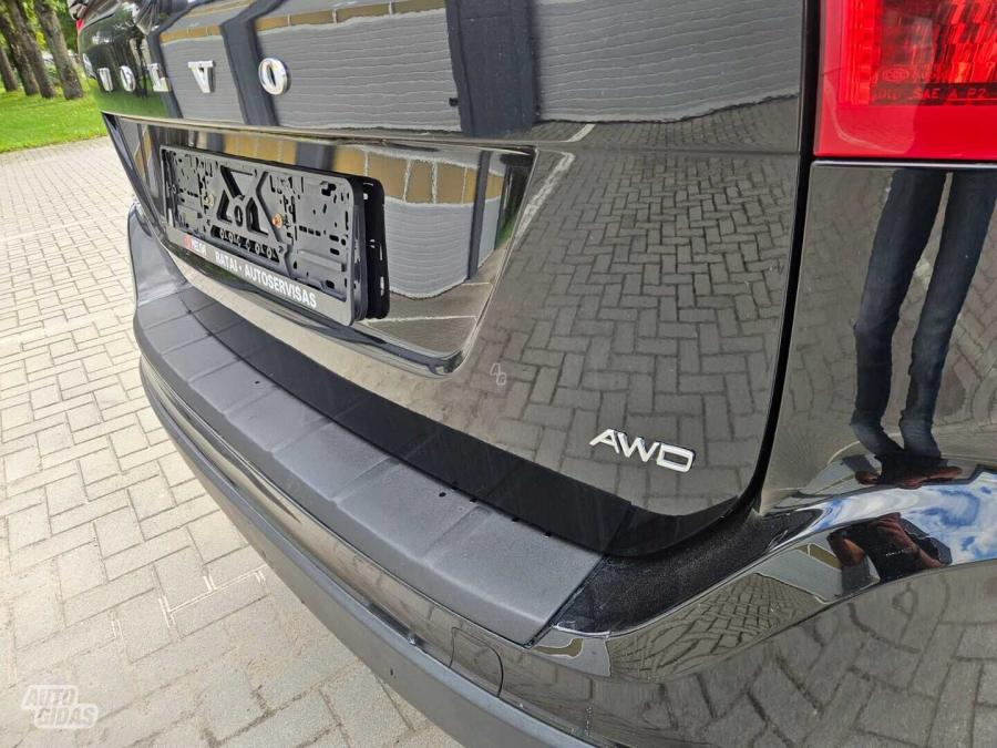 Melns Volvo XC60 2012 Kretinga, ar dzinēja tilpumu 3.20 L un nobraukumu 350 tūkst. km par 8400 €, foto 7 vietnē AUTOMOTO.COM.LV