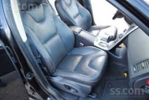 Black Volvo XC60 2012 in Riga, with an engine capacity of 2.40 L and mileage of 302 thousand km for 9990 €, photo 16 on AUTOMOTO.COM.LV