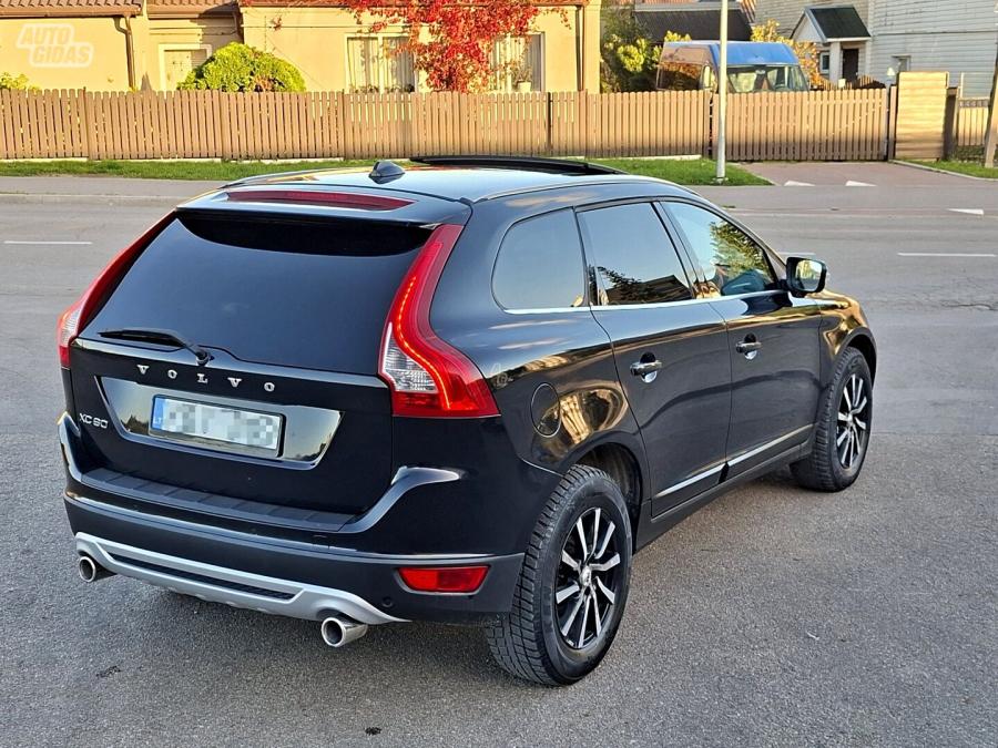 Black Volvo XC60 2012 in Siauliai, with an engine capacity of 3.20 L and mileage of 280 thousand km for 6000 €, photo 7 on AUTOMOTO.COM.LV