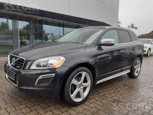 Black Volvo XC60 2012 in Riga, with an engine capacity of 2.40 L and mileage of 216 thousand km for 12800 €, photo 1 on AUTOMOTO.COM.LV