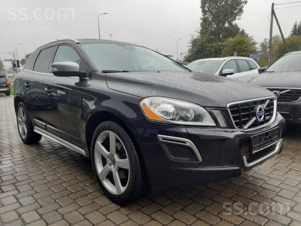 Melns Volvo XC60 2012 Rīga, ar dzinēja tilpumu 2.40 L un nobraukumu 216 tūkst. km par 12800 €, foto 3 vietnē AUTOMOTO.COM.LV