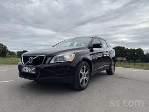 Melns Volvo XC60 2012 Valmiera, ar dzinēja tilpumu 2.40 L un nobraukumu 321 tūkst. km par 10000 €, foto 1 vietnē AUTOMOTO.COM.LV