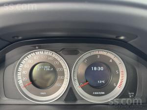 Черный Вольво ХС60 2012 в Валмиера, объемом двигателя 2.40 л и пробегом 321 тыс. км за 10000 €, фото 7 на AUTOMOTO.COM.LV