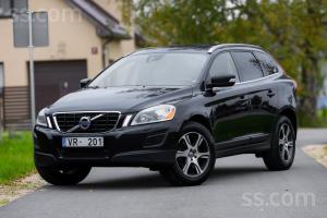 Melns Volvo XC60 2012 Jelgava, ar dzinēja tilpumu 2.40 L un nobraukumu 317 tūkst. km par 7500 €, foto 4 vietnē AUTOMOTO.COM.LV