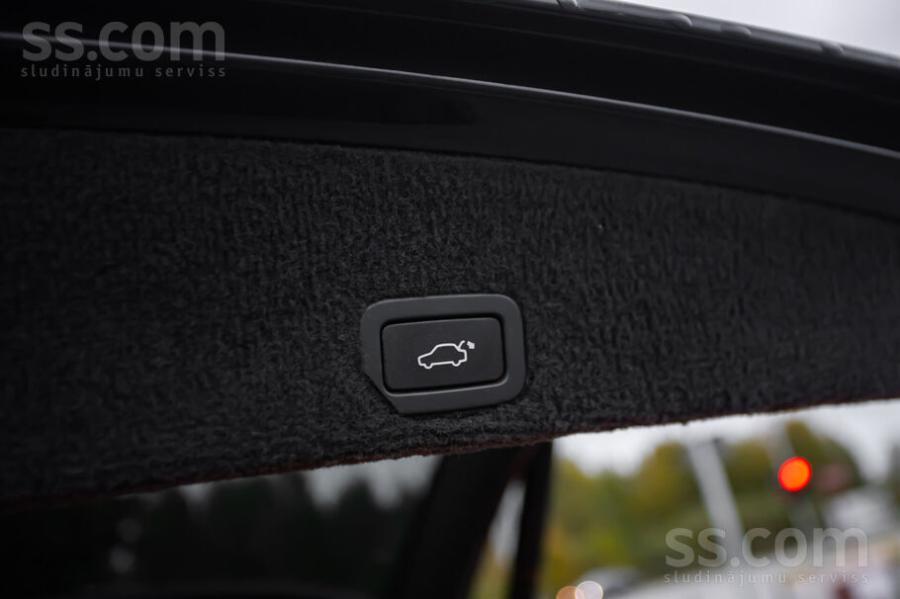 Melns Volvo XC60 2012 Jelgava, ar dzinēja tilpumu 2.40 L un nobraukumu 317 tūkst. km par 7500 €, foto 26 vietnē AUTOMOTO.COM.LV