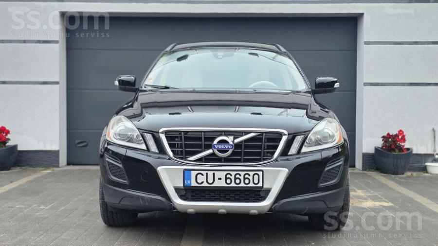 Черный Вольво ХС60 2012 в Добеле, объемом двигателя 2.40 л и пробегом 393 тыс. км за 7200 €, фото 1 на AUTOMOTO.COM.LV