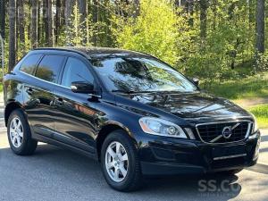 Black Volvo XC60 2013 in Valmiera, with an engine capacity of 2.00 L and mileage of 310 thousand km for 9450 €, photo 1 on AUTOMOTO.COM.LV