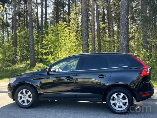 Melns Volvo XC60 2013 Valmiera, ar dzinēja tilpumu 2.00 L un nobraukumu 310 tūkst. km par 9450 €, foto 3 vietnē AUTOMOTO.COM.LV
