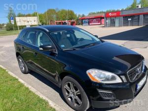 Black Volvo XC60 2013 in Riga, with an engine capacity of 2.40 L and mileage of 330 thousand km for 4700 €, photo 3 on AUTOMOTO.COM.LV