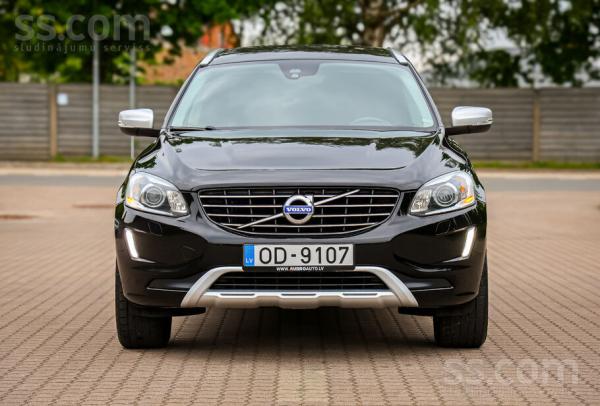 Black Volvo XC60 2013 in Jelgava, with an engine capacity of 2.00 L and mileage of 0 thousand km for 11000 €, photo 2 on AUTOMOTO.COM.LV