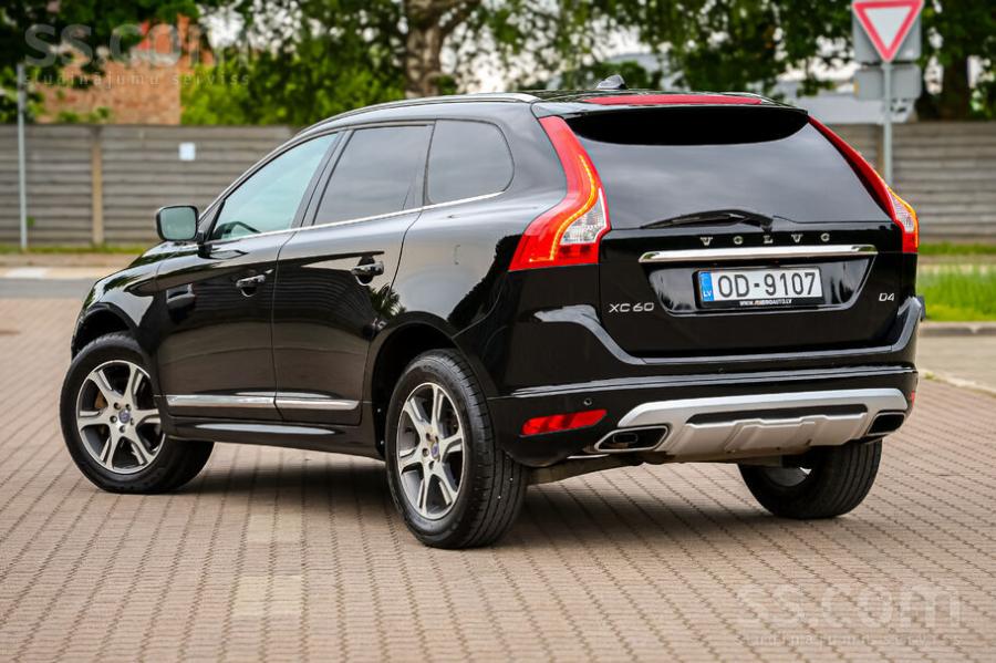 Melns Volvo XC60 2013 Jelgava, ar dzinēja tilpumu 2.00 L un nobraukumu 0 tūkst. km par 11500 €, foto 7 vietnē AUTOMOTO.COM.LV