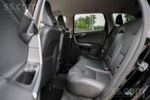 Melns Volvo XC60 2013 Jelgava, ar dzinēja tilpumu 2.00 L un nobraukumu 0 tūkst. km par 11500 €, foto 12 vietnē AUTOMOTO.COM.LV